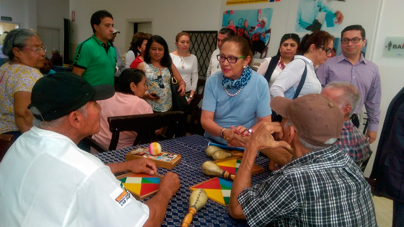Ministra Cordero visita servicios en Pedernales y Jama – Ministerio de Desarrollo Humano