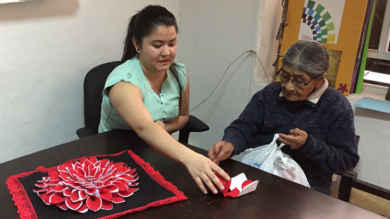 En Azuay, Cañar y Morona Santiago Cerca de 70 mil personas se beneficiarán con tarifas sociales ...